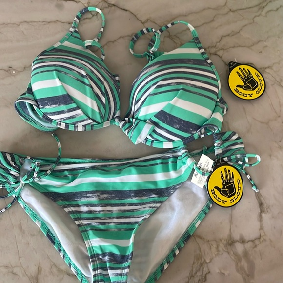 Body Glove | Swim | Gorgeous Body Glove Bikini With Matching Cover Up ...
